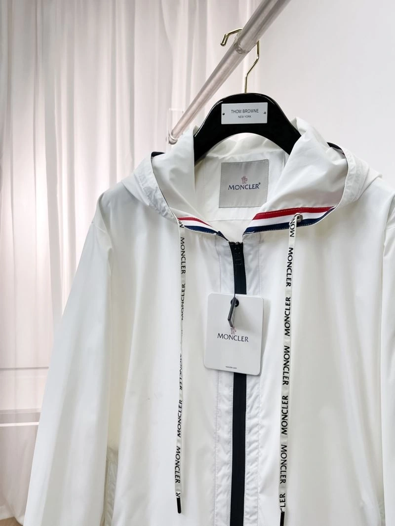 Top match Moncler Outwear
