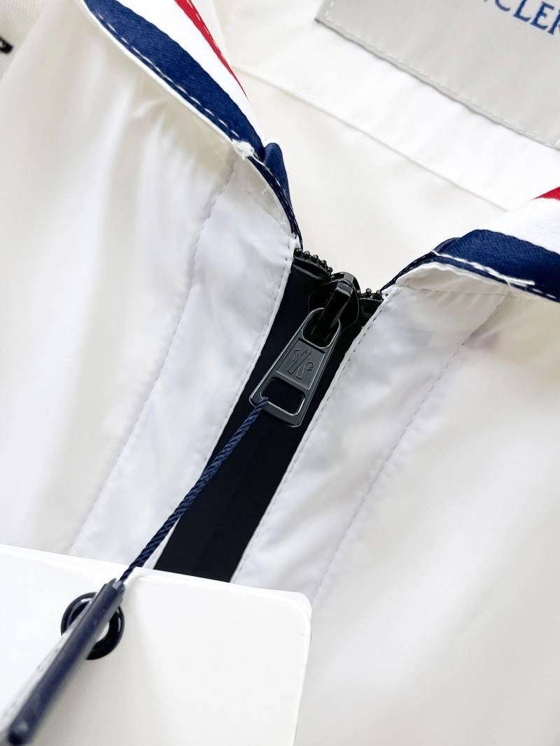 Top match Moncler Outwear