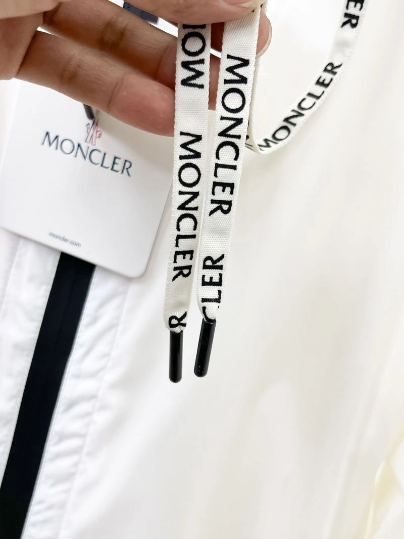 Top match Moncler Outwear
