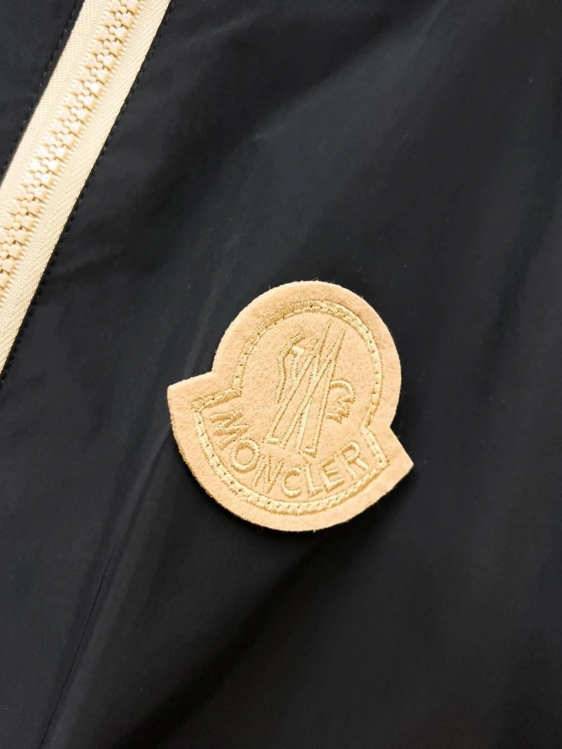 Accurate model Moncler Outwear