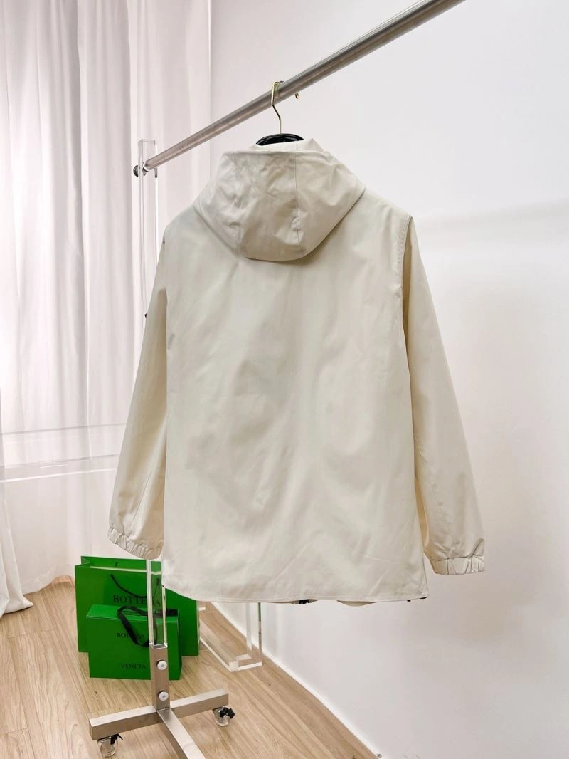 Bargain Moncler Outwear