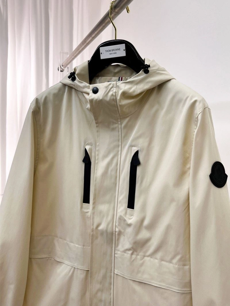 Bargain Moncler Outwear