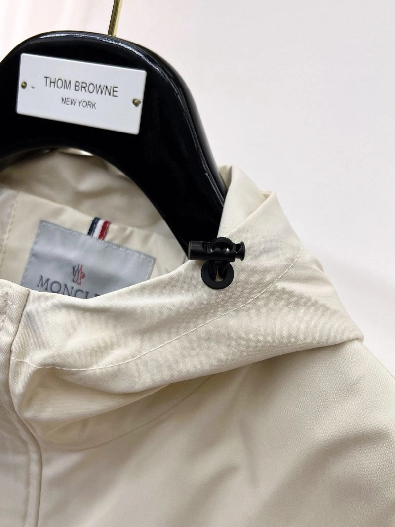 Bargain Moncler Outwear