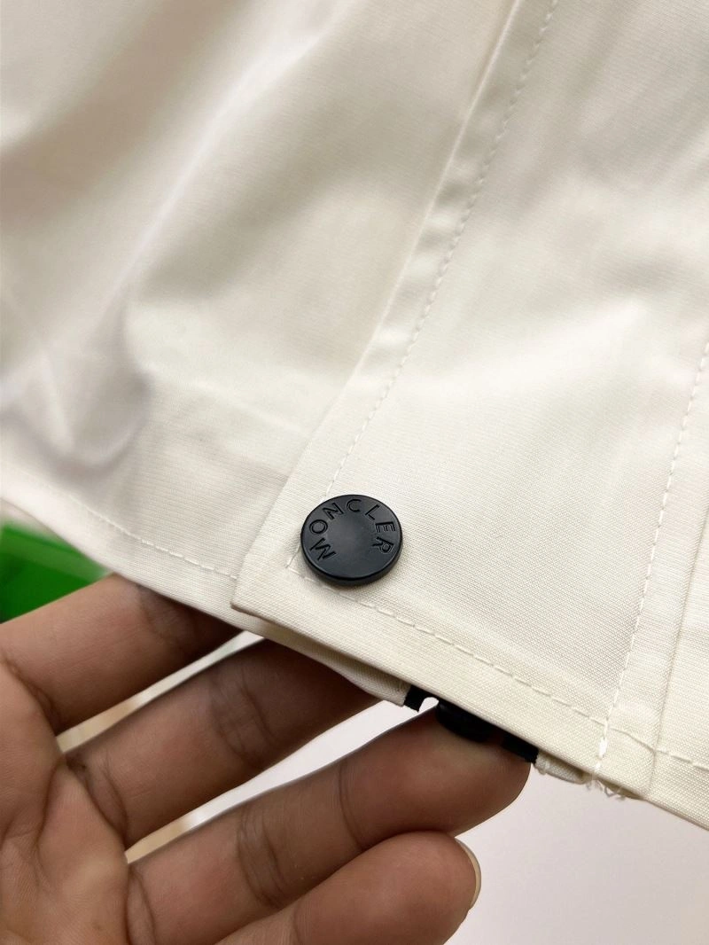 Bargain Moncler Outwear