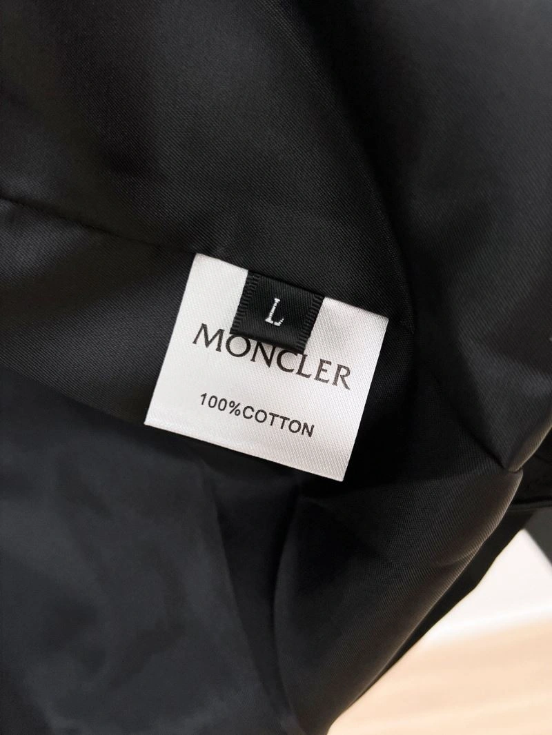 Bargain Moncler Outwear