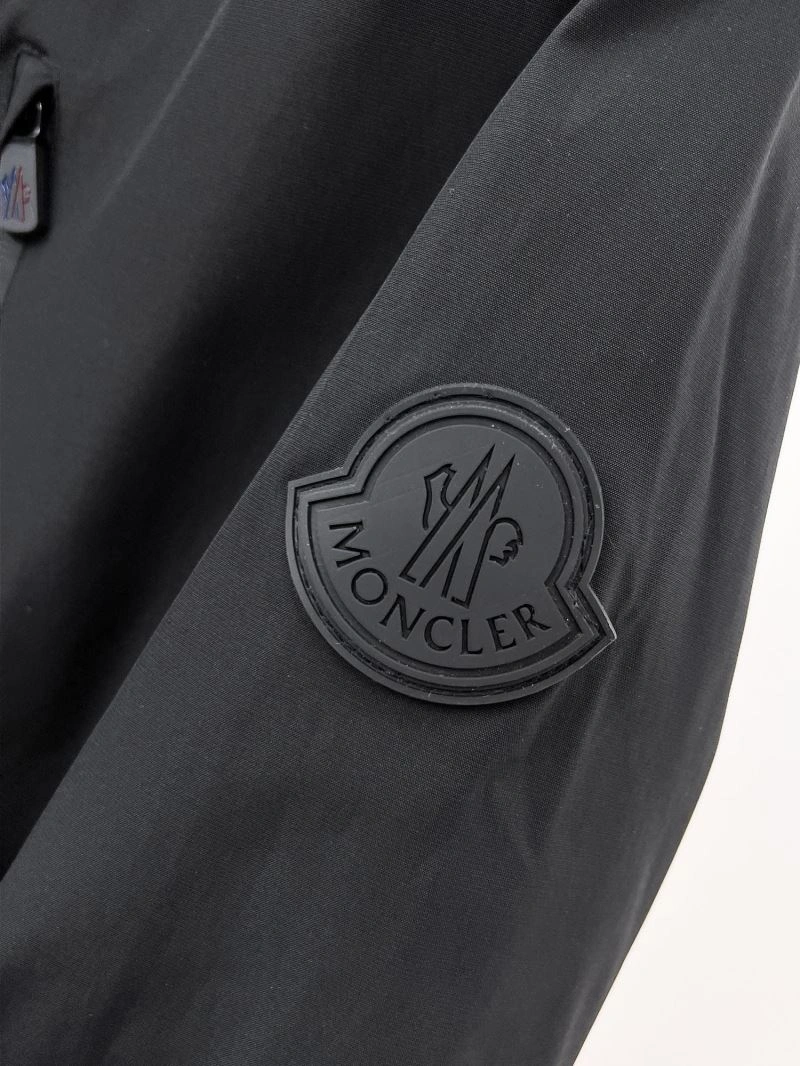Bargain Moncler Outwear
