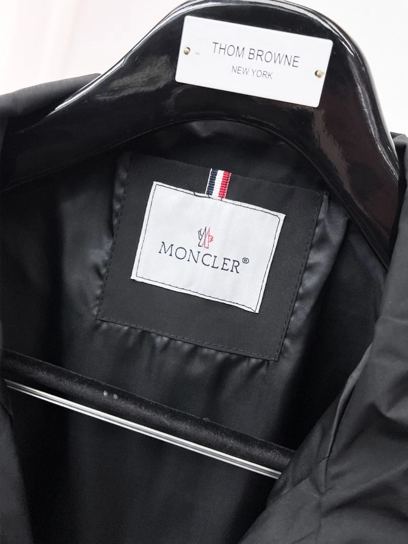 Bargain Moncler Outwear