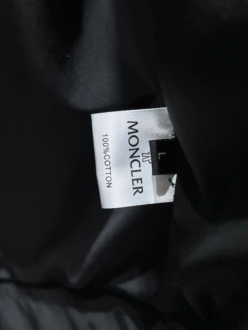 Low-cost Moncler Outwear