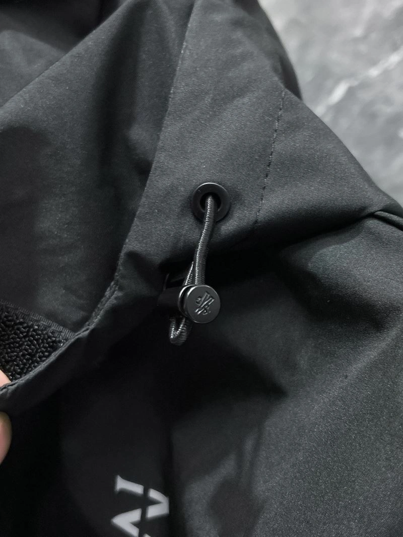 Low-cost Moncler Outwear