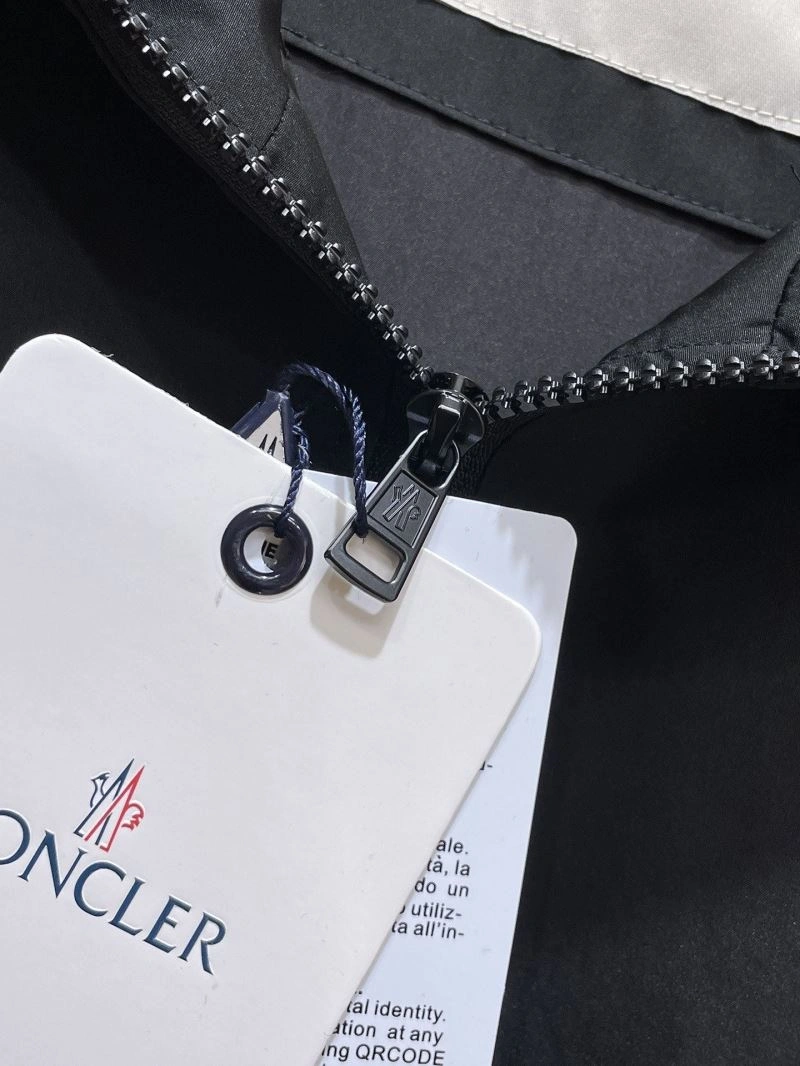 Legit Moncler Outwear
