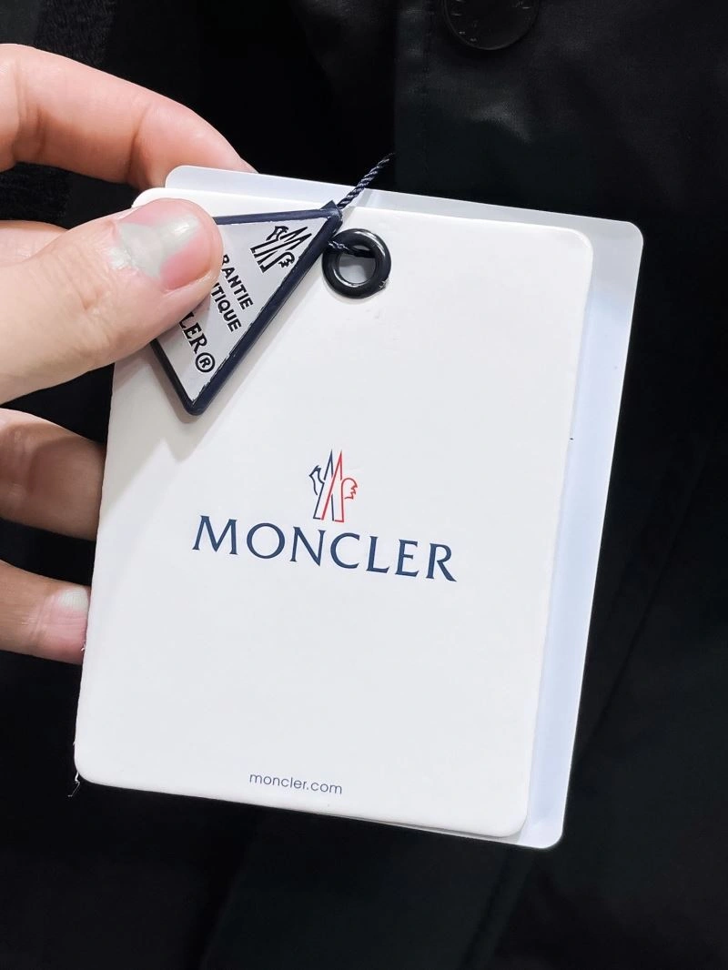 Low-cost Moncler Outwear