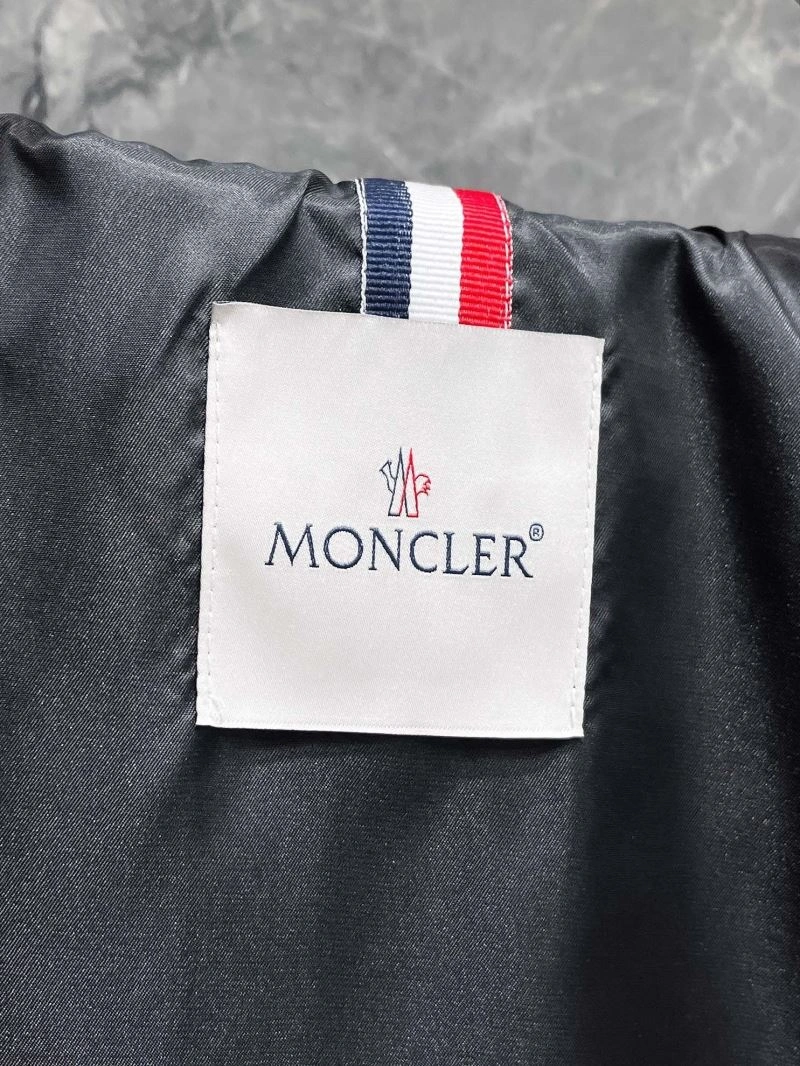 Low-cost Moncler Outwear