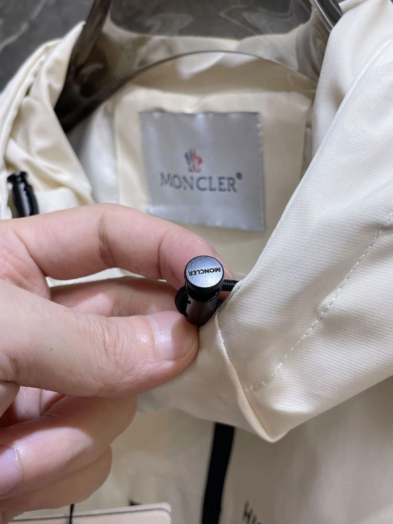 Inexpensive Moncler Outwear