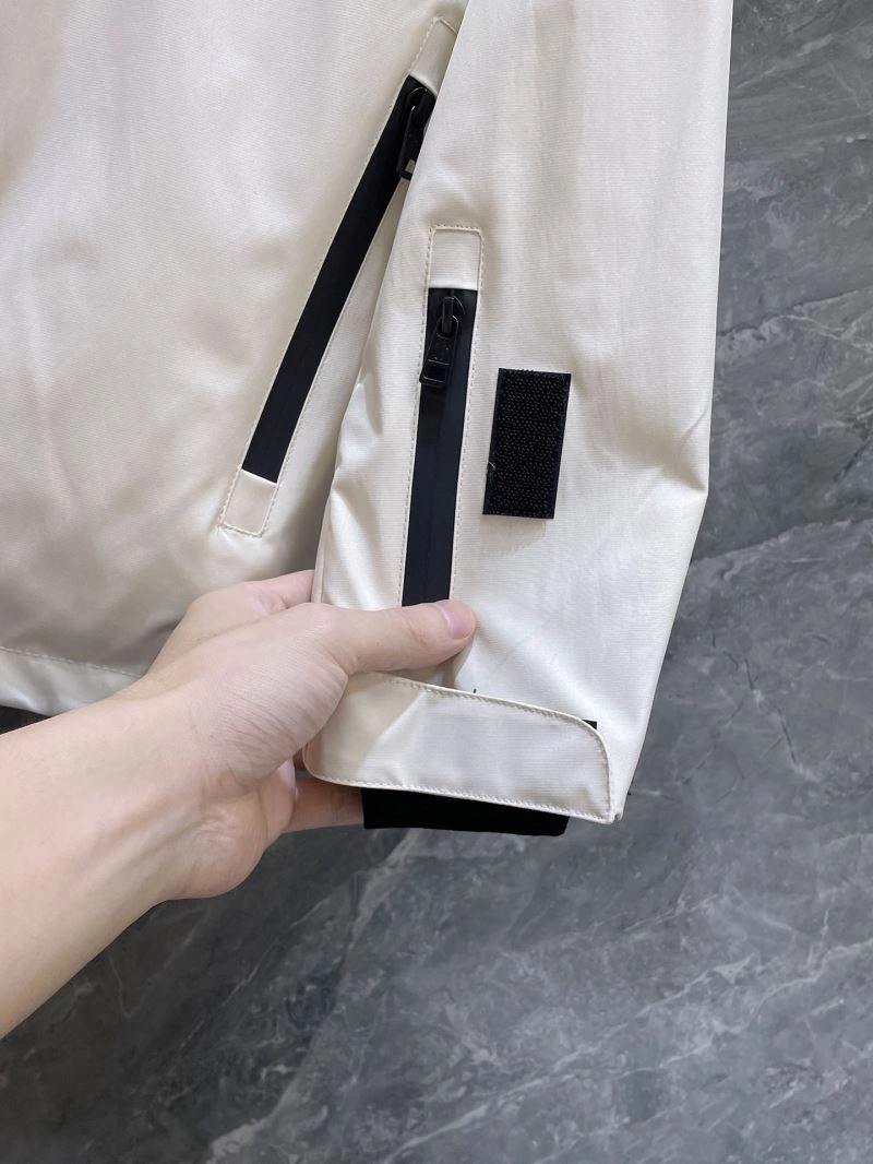 Inexpensive Moncler Outwear