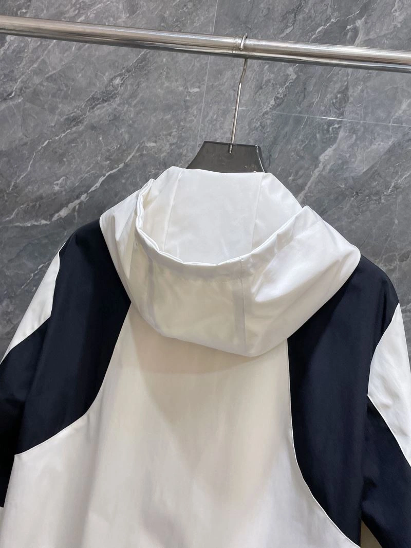 Inexpensive Moncler Outwear