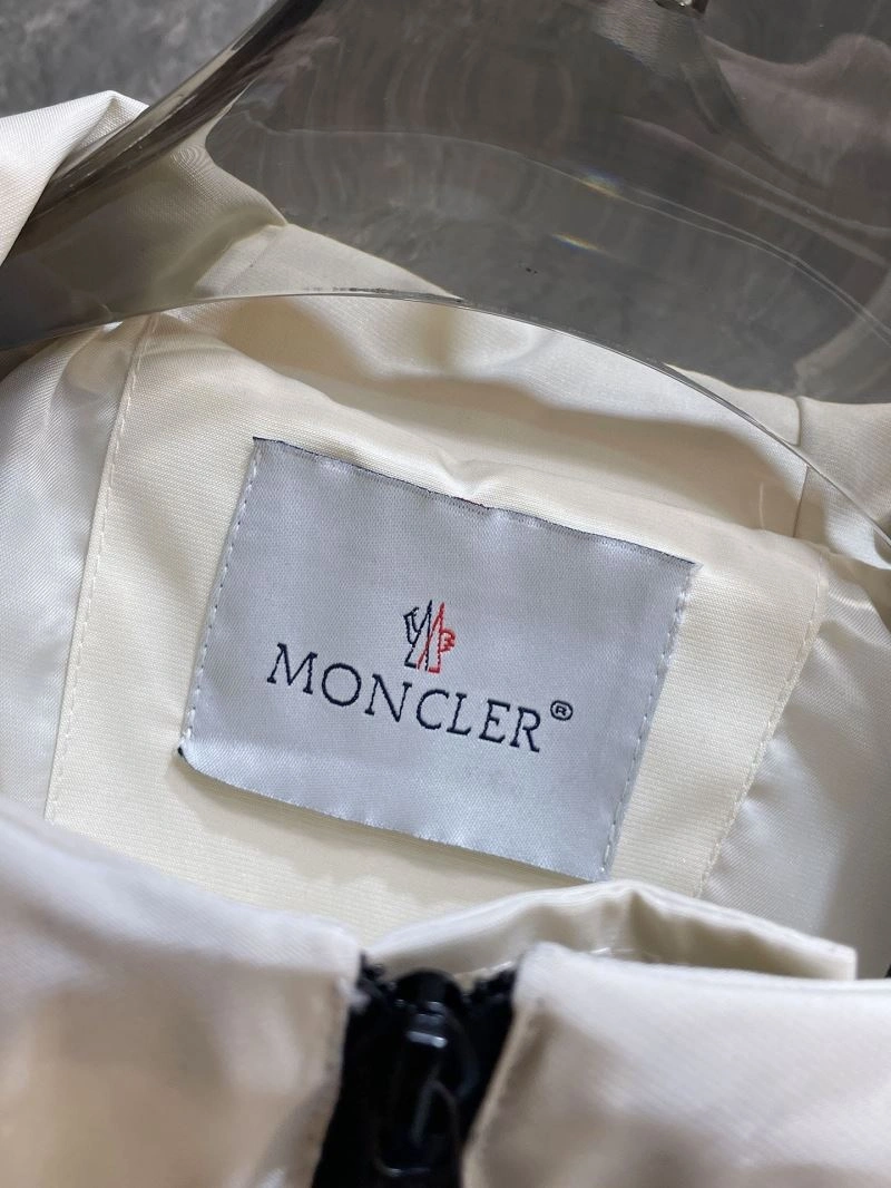 Inexpensive Moncler Outwear