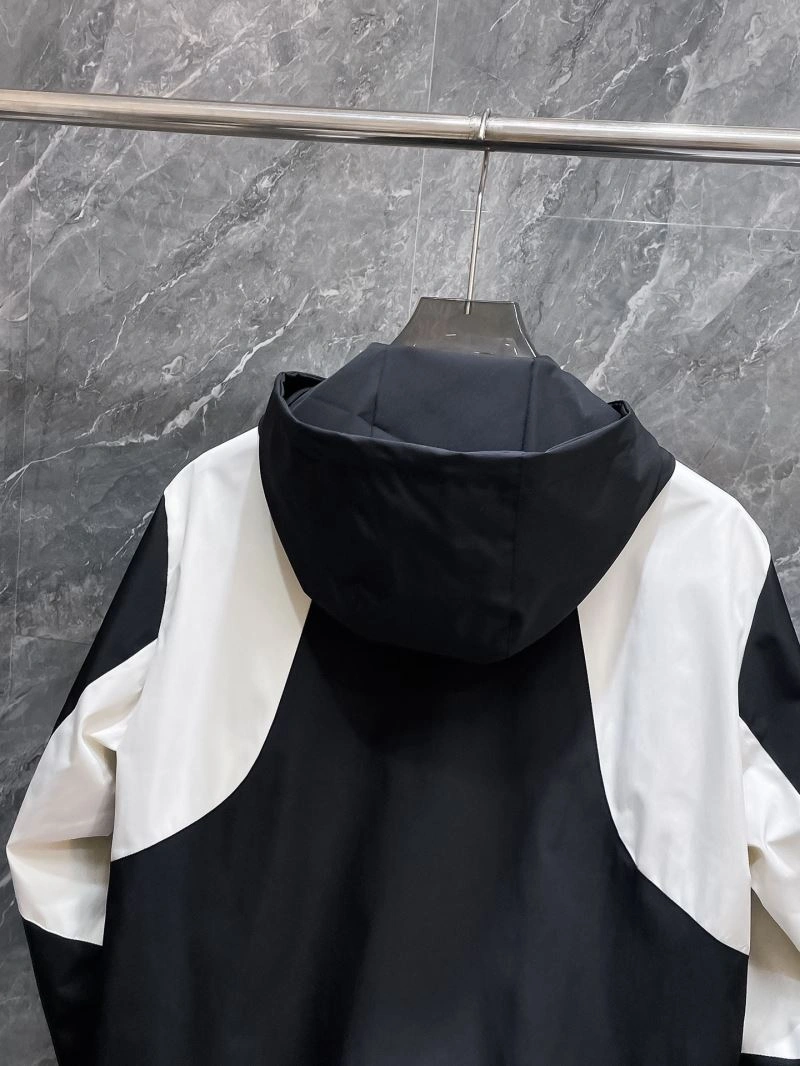 Official Moncler Outwear