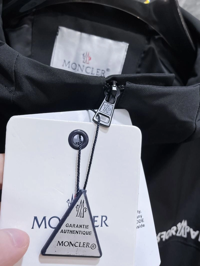 Official Moncler Outwear