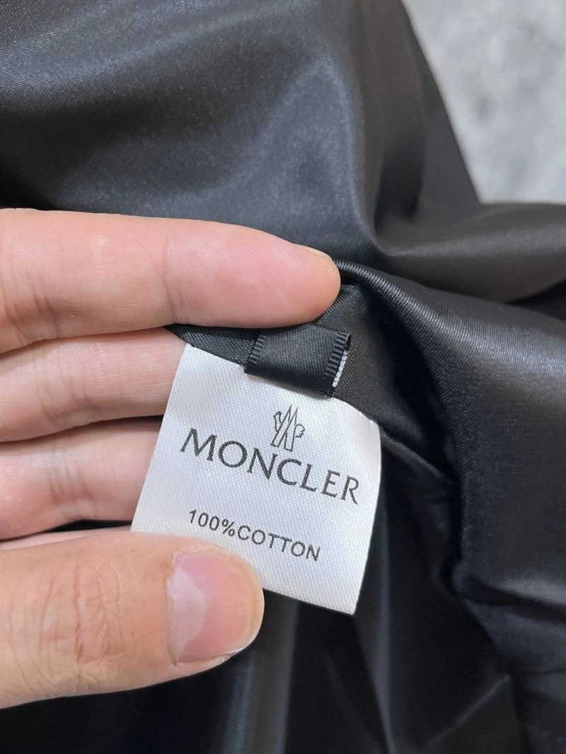 Bargain Moncler Outwear