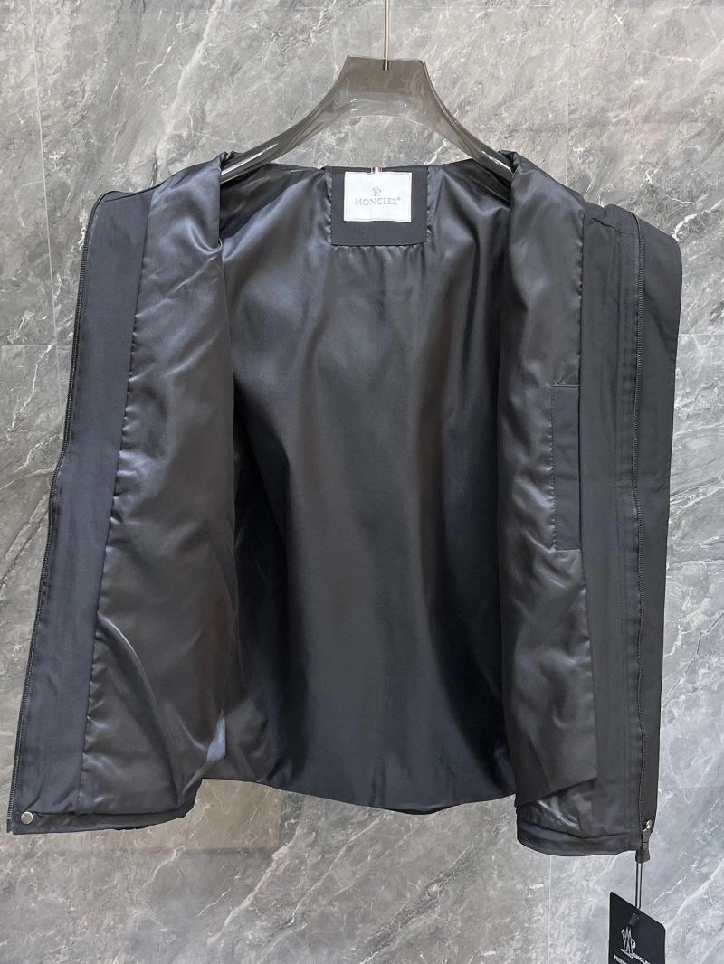 Bargain Moncler Outwear