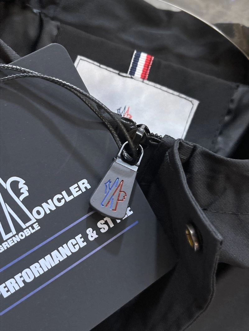 Bargain Moncler Outwear
