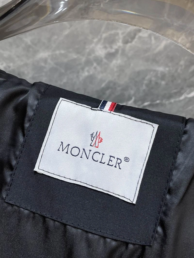 Bargain Moncler Outwear