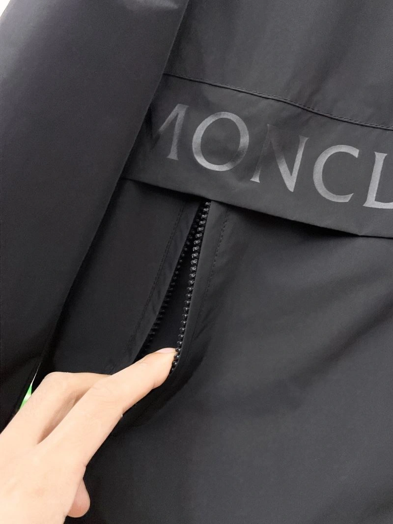 Bargain Moncler Outwear