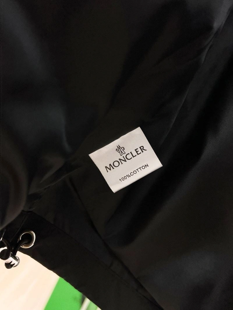 Bargain Moncler Outwear