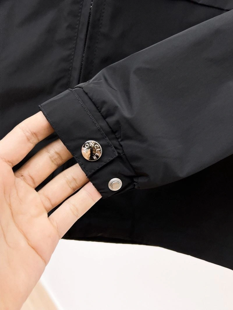 Bargain Moncler Outwear