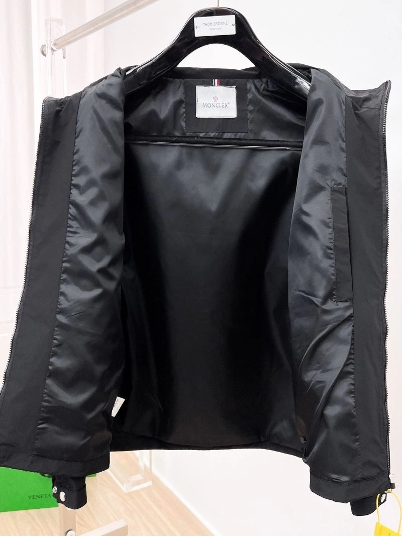 Bargain Moncler Outwear
