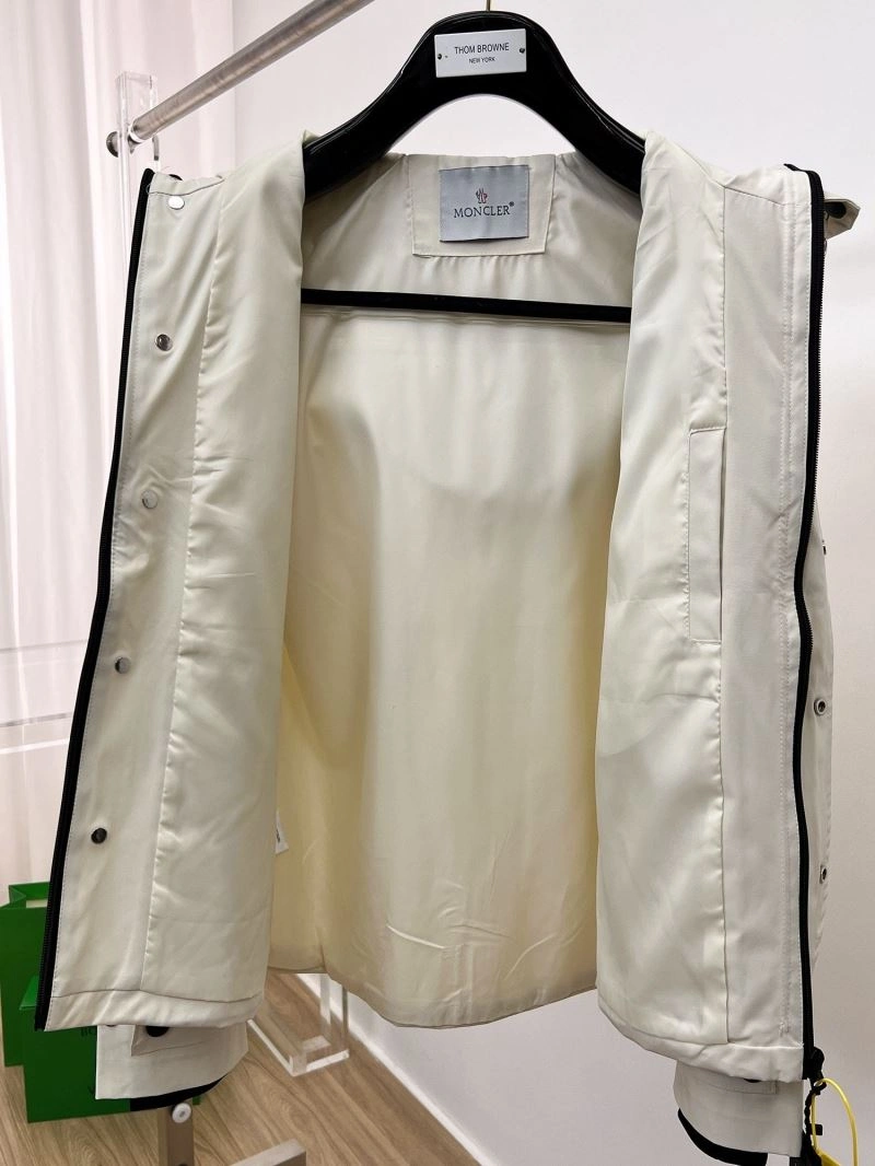 Discounted Moncler Outwear