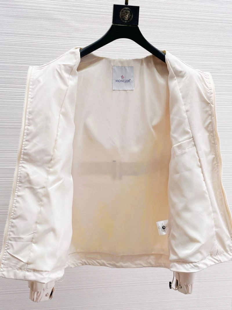 Accurate model Moncler Outwear