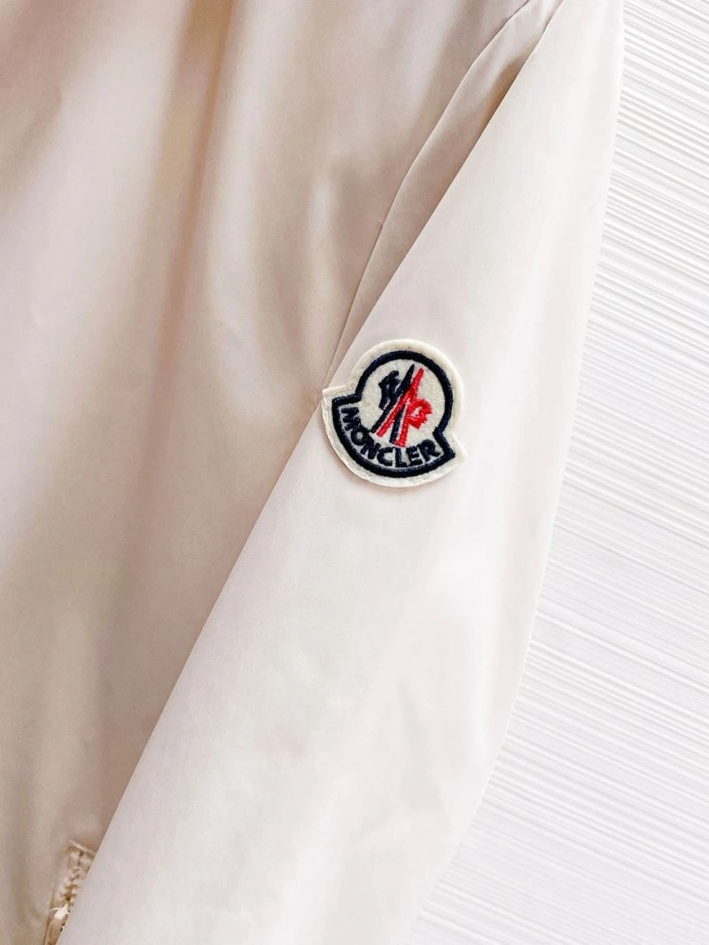 Accurate model Moncler Outwear