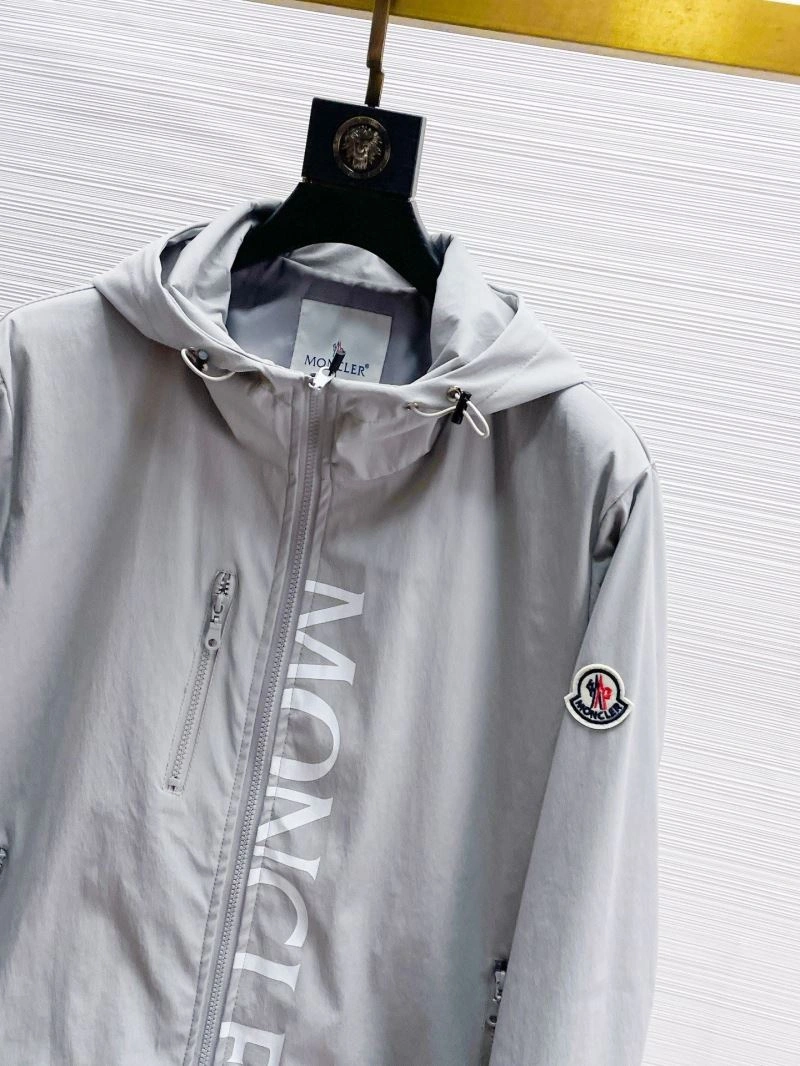 Low-cost Moncler Outwear