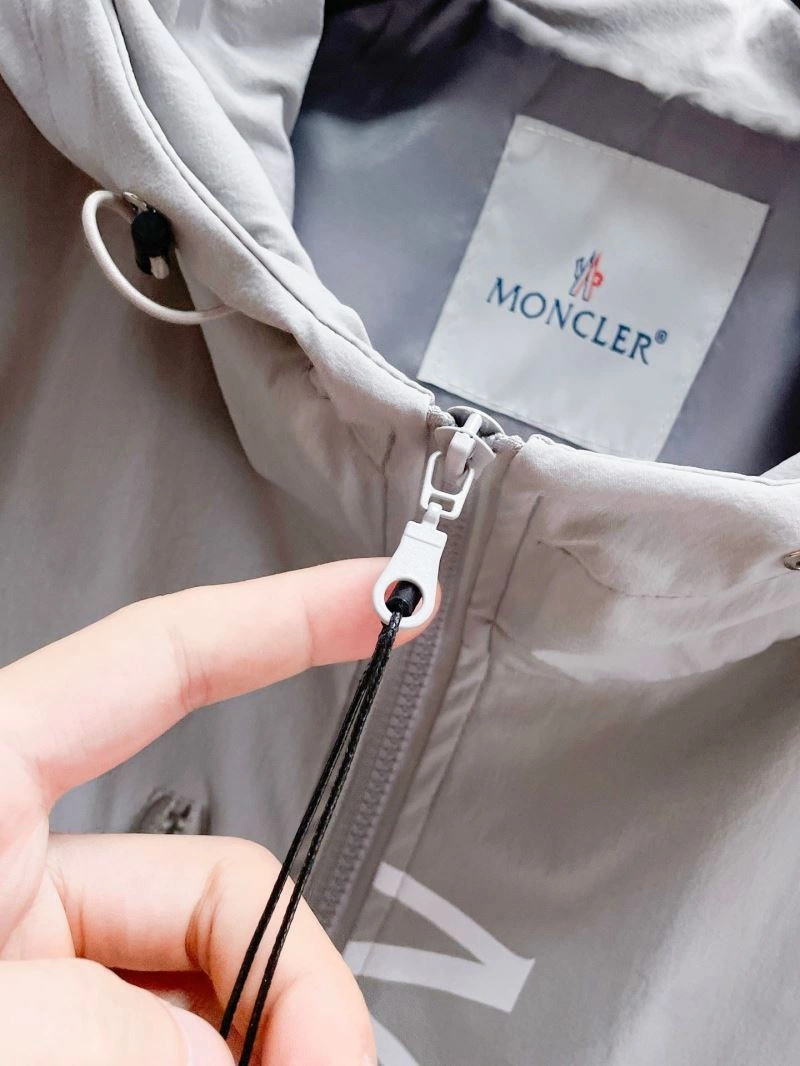 Low-cost Moncler Outwear