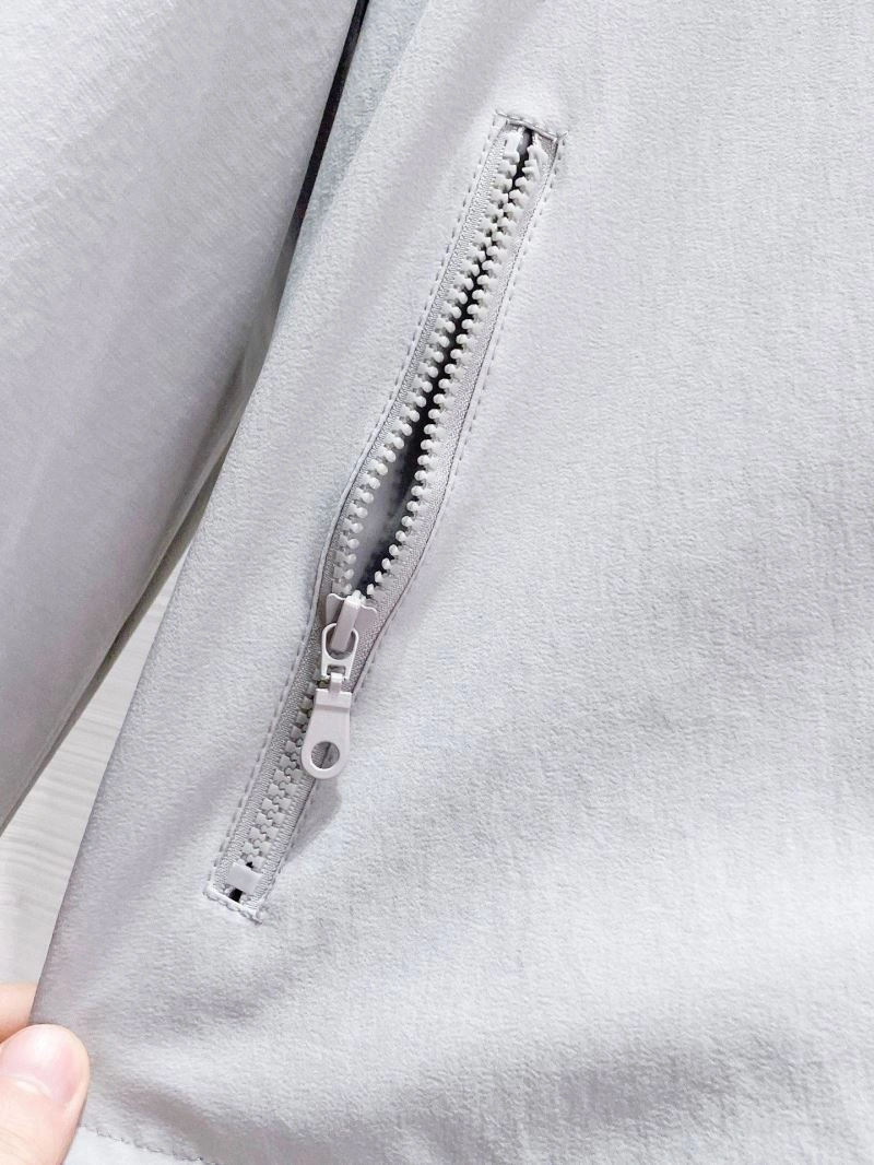 Low-cost Moncler Outwear