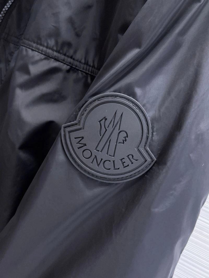 Precise copy Moncler Outwear