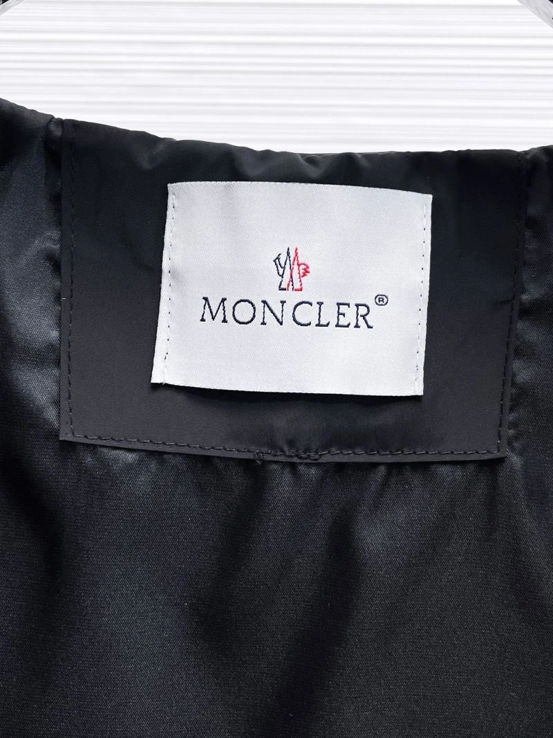 Bargain Moncler Outwear