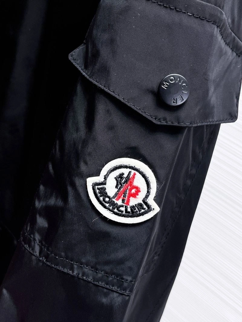 Bargain Moncler Outwear