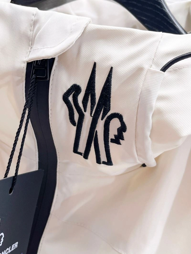 Top mirror Moncler Outwear