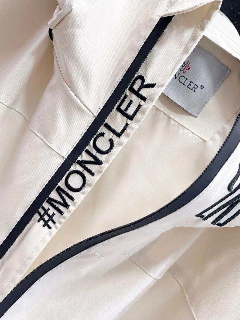 Top mirror Moncler Outwear