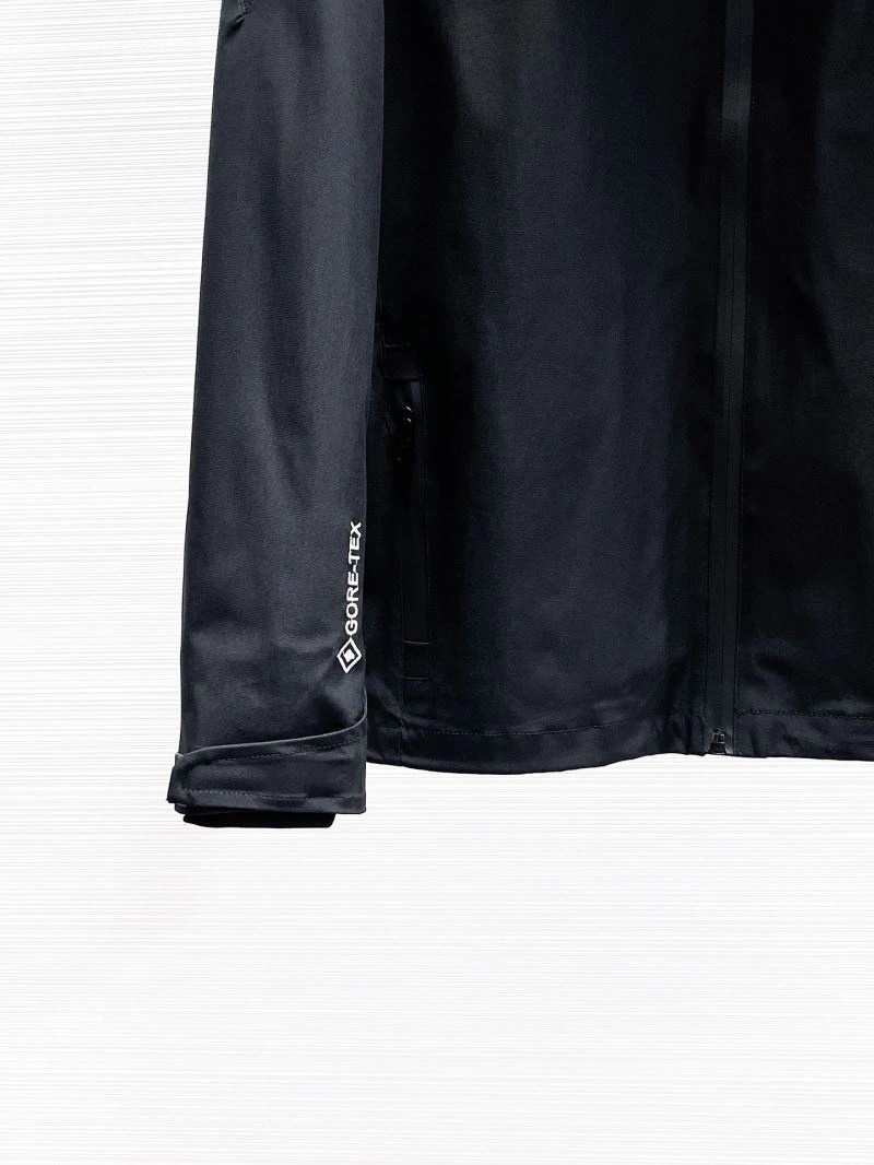 Top mirror Moncler Outwear