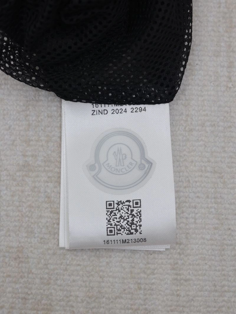 Indistinguishable Moncler Short Pants
