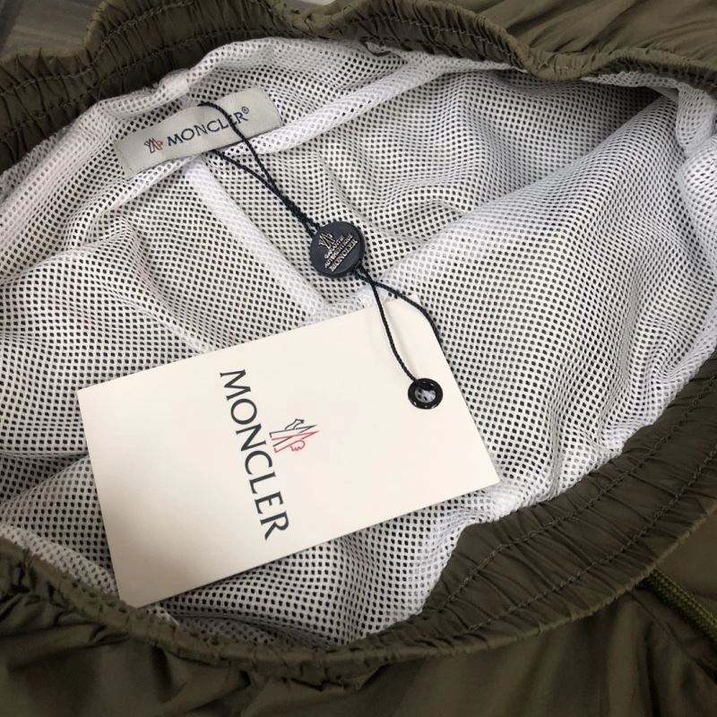 Bargain Moncler Short Pants