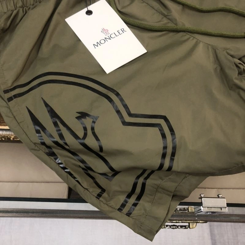 Bargain Moncler Short Pants