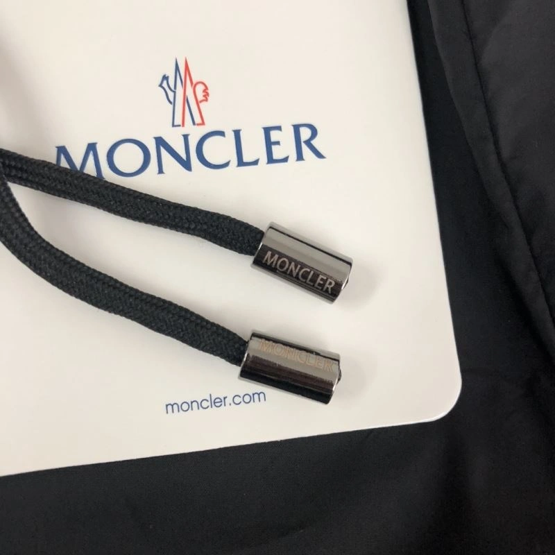 Factory-made Moncler Short Pants