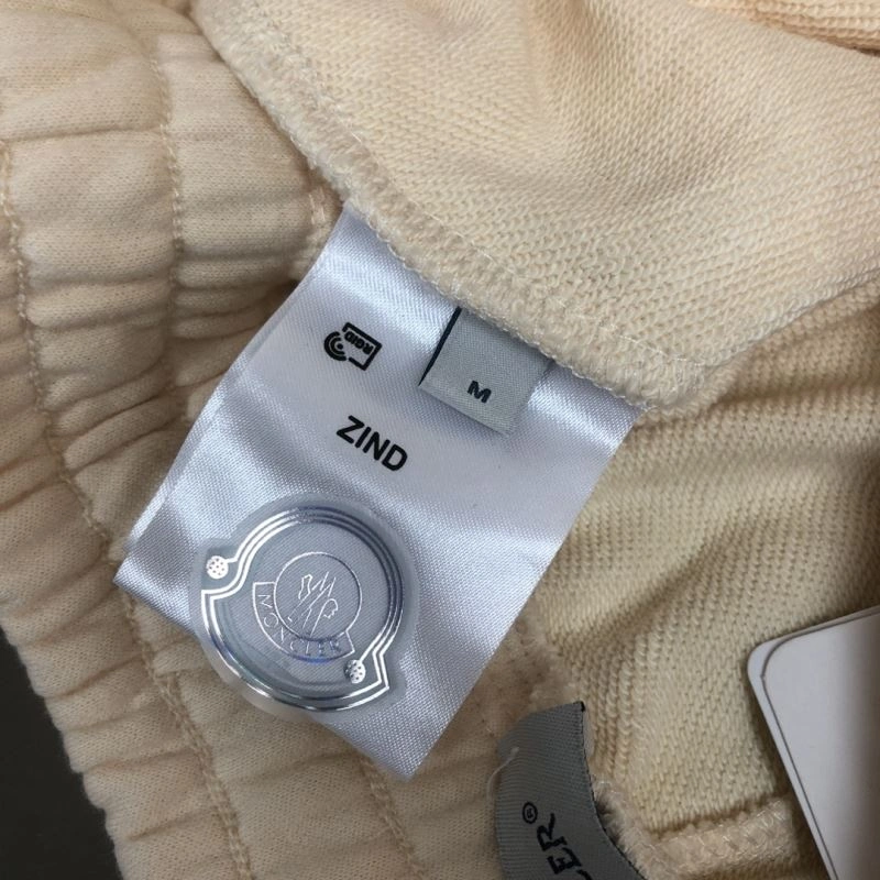 Factory-made Moncler Short Pants