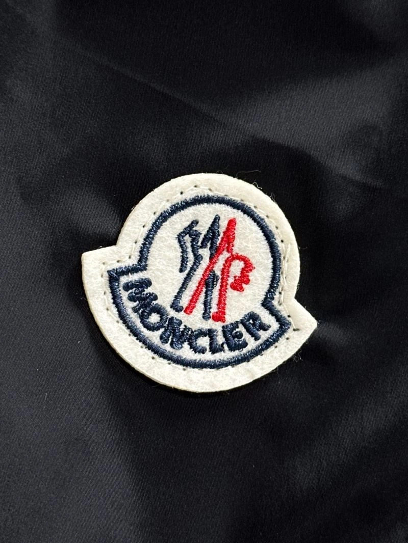 Bargain Moncler Short Pants