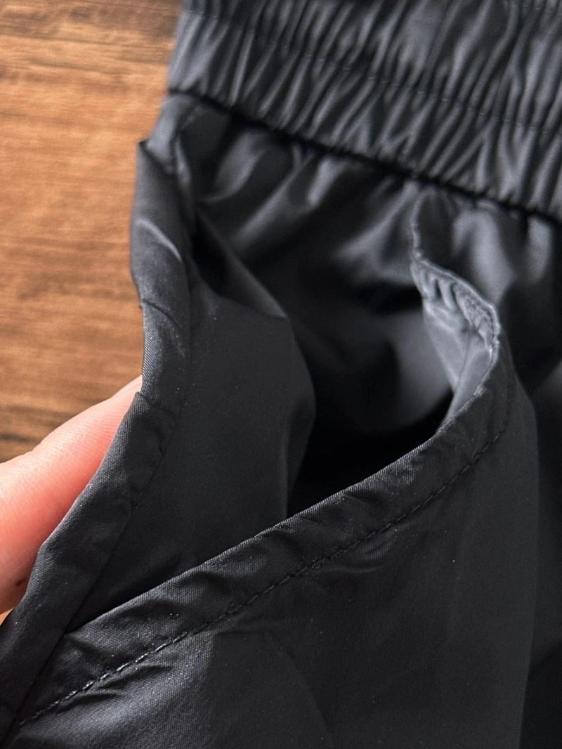 Bargain Moncler Short Pants