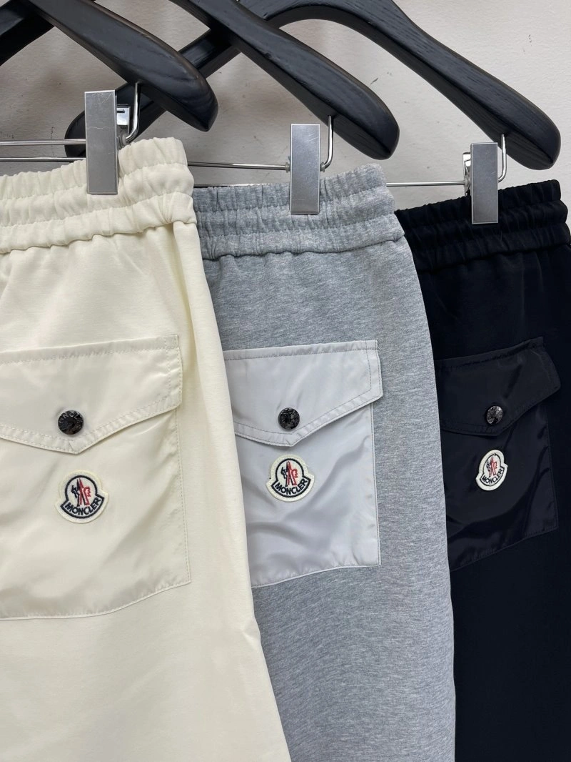 Brand-authenticated Moncler Short Pants